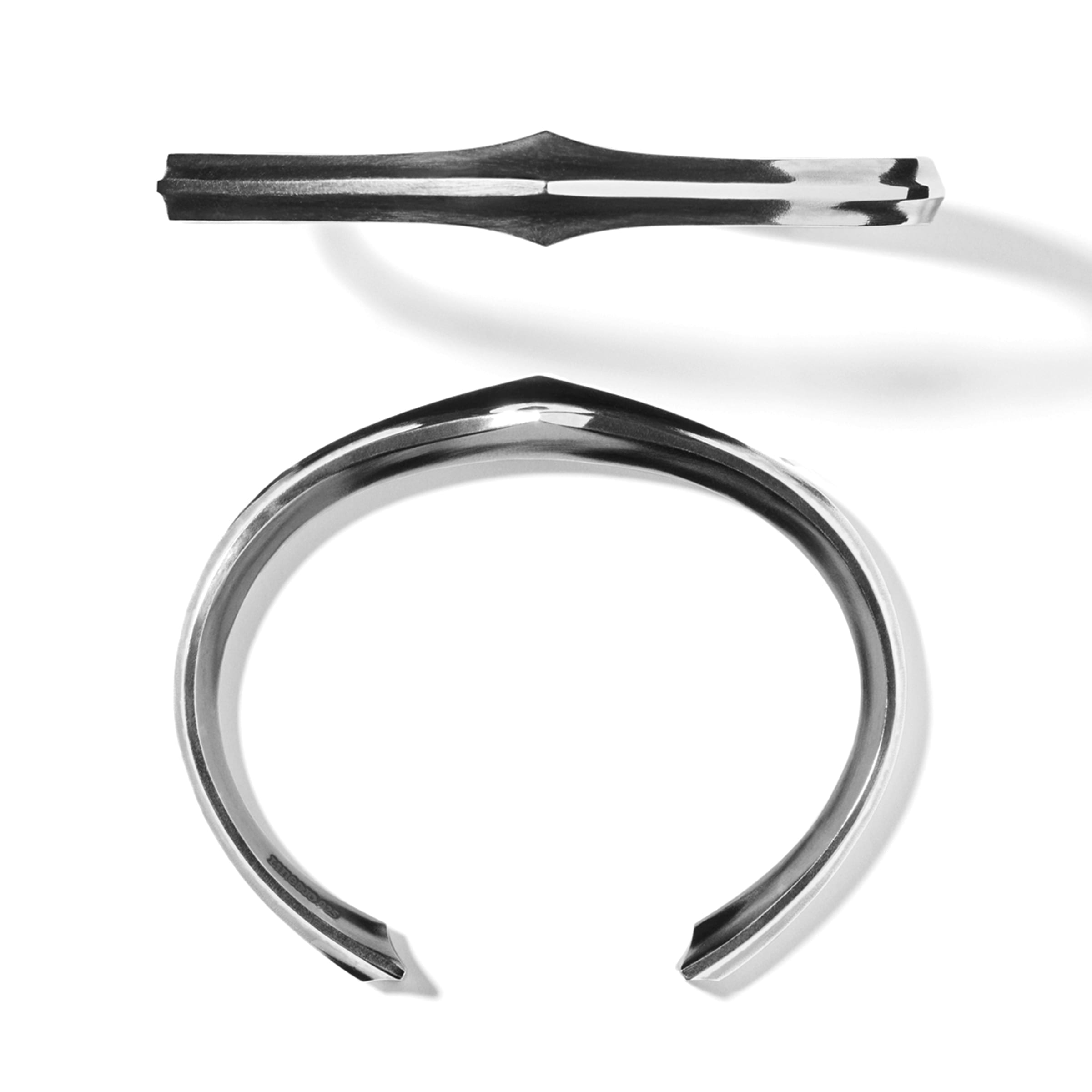 Bangle BAYONET antique sterling silver • LINE HALLBERG